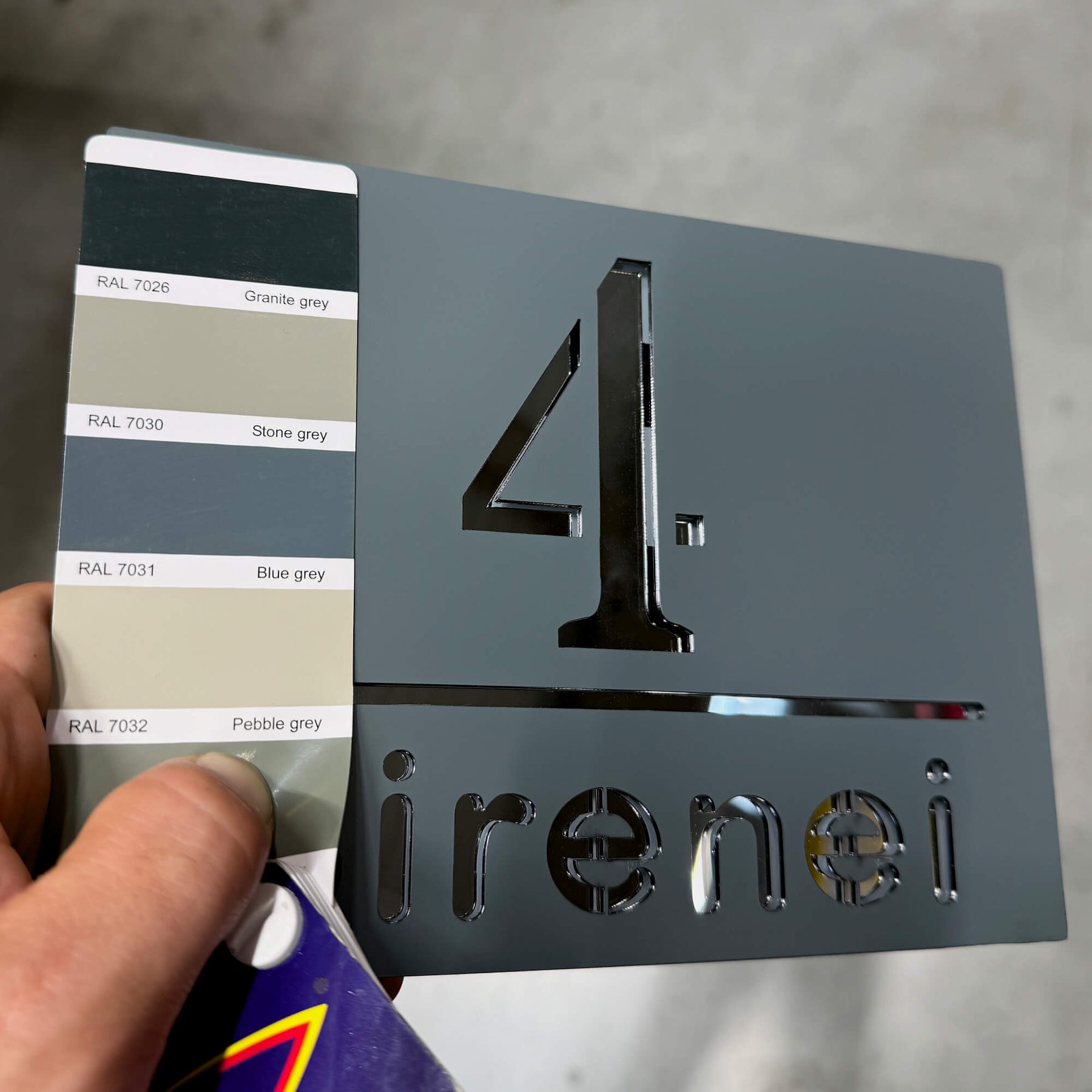 Placa Firma Gri Antracit / Auriu Oglinda